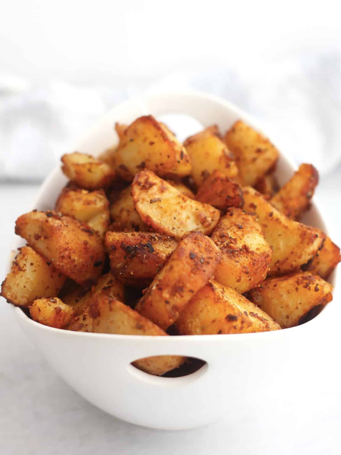 Crispy Oven Roasted Paprika Potatoes - Bite On The Side